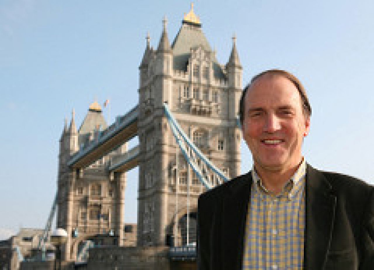 Simon Hughes | Pursuit by the University of Melbourne