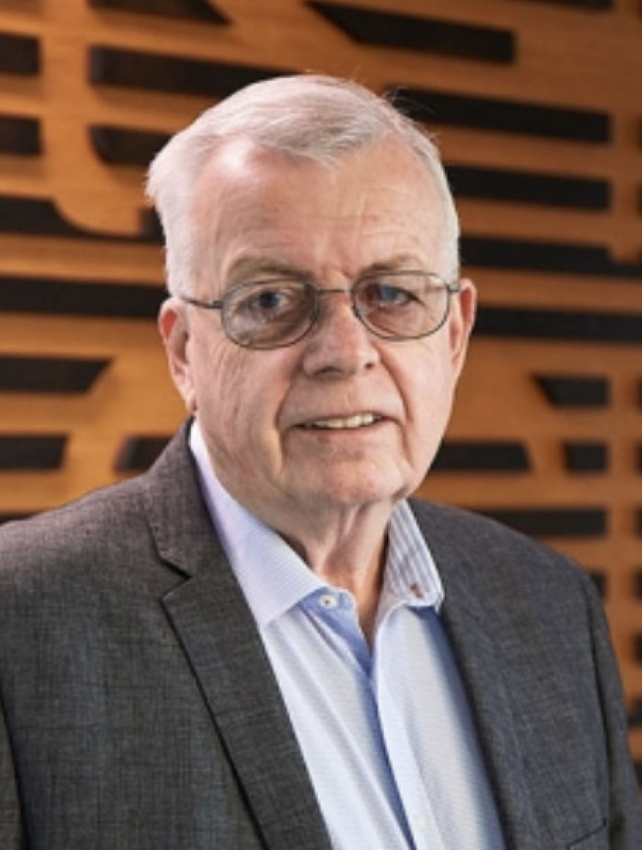 Robert Fuller | Pursuit by the University of Melbourne